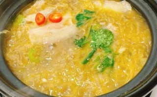 砂锅酸菜白肉怎么做_砂锅酸菜白肉热量高吗