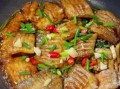 家常煎带鱼怎么做好吃_煎带鱼不粘锅的窍门