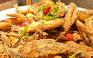 油炸小鱼怎么做才酥脆_炸小鱼用什么粉最好