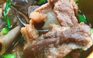牛杂汤怎么做好吃_牛杂汤家常做法