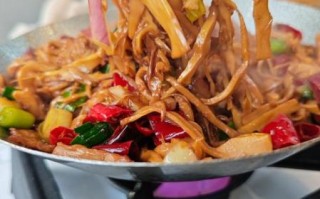 笋干炒肉怎么做好吃_笋干炒肉要不要焯水