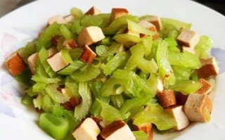 芹菜豆干怎么炒好吃_芹菜豆干炒几分钟