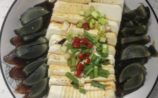 皮蛋豆腐热量高吗_减肥能吃吗