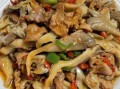 蘑菇炒肉怎么炒才嫩_家常蘑菇炒肉做法
