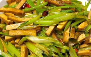 香干炒芹菜怎么炒不苦_香干炒芹菜焯水几分钟