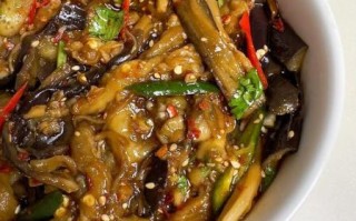蒜泥拌茄子怎么做_蒜泥拌茄子热量高吗