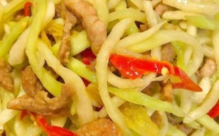 青萝卜丝怎么炒好吃_青萝卜丝炒肉的做法窍门