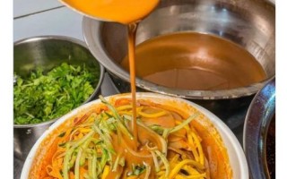 麻酱凉皮怎么拌好吃_麻酱凉皮调料比例