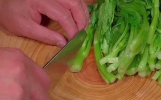 清蒸广东菜心怎么做_清蒸菜心焯水还是不焯水