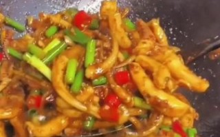 炒鱿鱼须要不要焯水_焯水还是不焯水