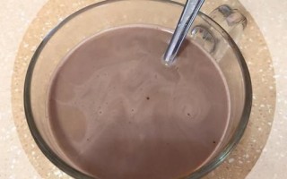 自制巧克力牛奶怎么做_自制巧克力牛奶比例
