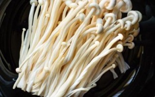 金针菇不焯水直接炒有毒吗_金针菇炒前要不要焯水