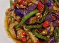 茄子辣椒炒肉怎么做_茄子辣椒炒肉的家常做法