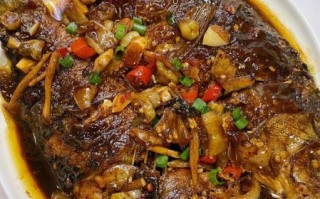 红烧鲤鱼怎么做最好吃_红烧鲤鱼的家常做法