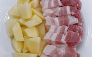 土豆红烧肉怎么做_土豆红烧肉用高压锅还是砂锅