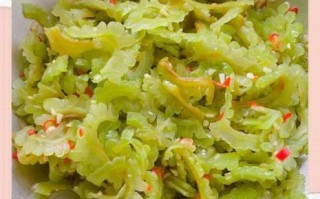 凉拌苦瓜怎么做不苦_苦瓜焯水几分钟才脆