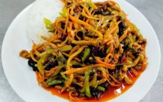 鱼香肉丝盖饭怎么做_鱼香肉丝盖饭家常做法