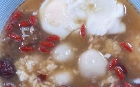 甜酒鸡蛋汤圆怎么煮好吃_甜酒汤圆煮多久不糊锅