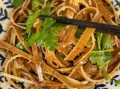 凉拌五香豆腐干怎么做_五香豆腐干凉拌技巧