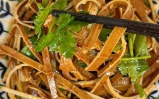 凉拌五香豆腐干怎么做_五香豆腐干凉拌技巧