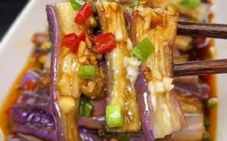 茄子怎么蒸着吃好吃_蒸茄子不吸油技巧