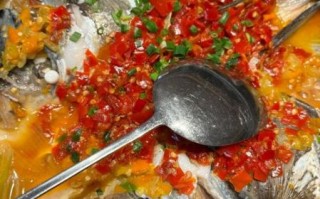 鱼头火锅怎么做好吃又简单_家常做法