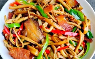 茶树菇配什么菜炒好吃_茶树菇炒肉还是炒素