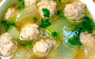 冬瓜氽丸子怎么做_冬瓜丸子汤不腥的秘诀