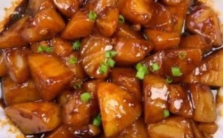红烧土豆块怎么做才软糯入味_红烧土豆块用不用先焯水