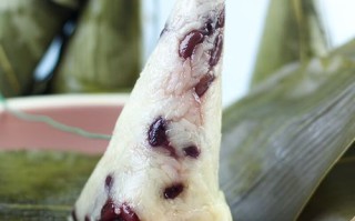 红豆粽子怎么做_红豆粽子怎么包