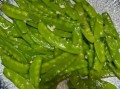 清炒荷兰豆怎么做好吃_清炒荷兰豆要不要焯水