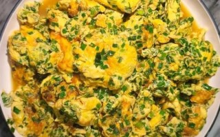 韭菜煎鸡蛋怎么做_韭菜煎鸡蛋热量高吗