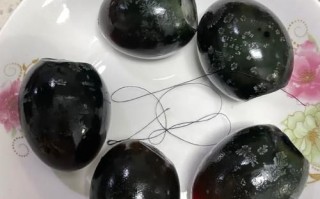 凉拌皮蛋要先煮一下吗_皮蛋焯水几分钟