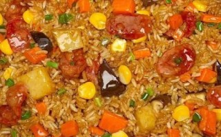土豆香肠焖饭怎么做_香肠焖饭需要焯水吗
