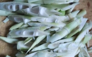 用盐水腌制小竹笋的方法_小竹笋用盐水怎么腌制