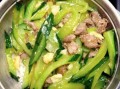 青瓜炒肉怎么炒好吃_青瓜炒肉先炒肉还是先炒瓜