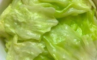 凉拌圆白菜怎么做_凉拌圆白菜要不要焯水