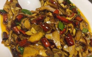 野蘑菇怎么做好吃_野蘑菇炒什么最香