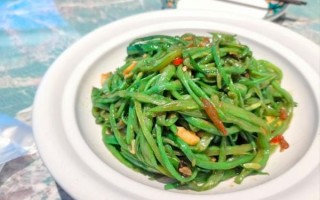 炒豆角丝怎么炒好吃_豆角丝焯水几分钟