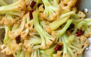 花菜怎么炒好吃_花菜怎么焯水才脆