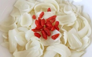 清蒸百合怎么做_清蒸百合的功效与禁忌