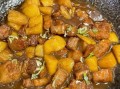 土豆炖肉怎么做才好吃_家常土豆炖肉简单做法