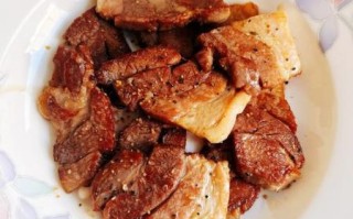 培根怎么煎才不硬_培根炒什么菜最香