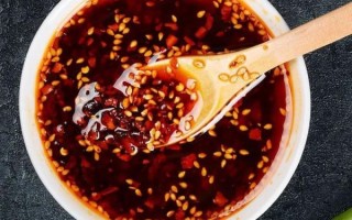凉拌菜辣椒油怎么做_辣椒油用什么油最香