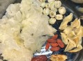 银耳莲子羹怎么做_银耳莲子羹的功效与作用