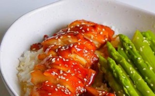 鸡腿饭怎么做好吃又简单_鸡腿饭家常做法