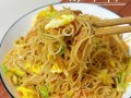 炒米粉怎么炒好吃又简单_家常炒米粉技巧