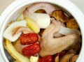 家常鸽子汤怎么炖最营养_炖鸽子汤放什么材料最补