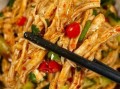 凉拌鸡丝怎么做好吃_凉拌鸡丝用什么调料