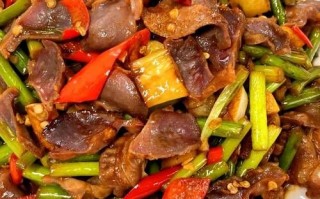 爆炒鸡肝怎么做好吃_鸡肝去腥嫩滑的秘诀